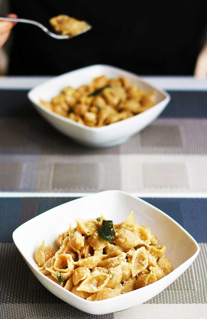 Garlic Pasta | Pasta all'aglio