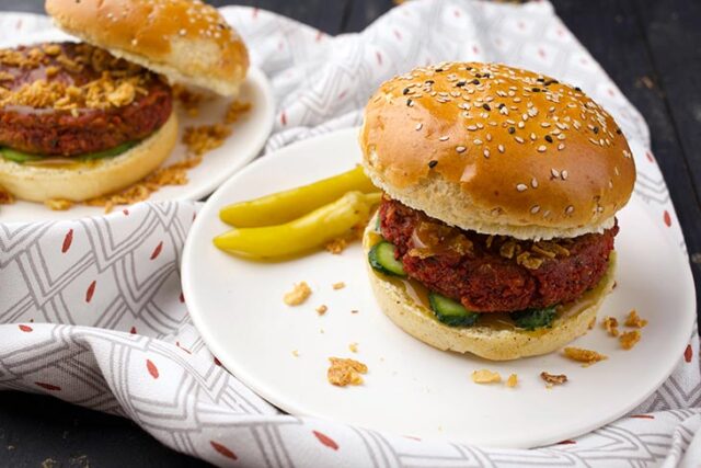 Beet Burgers - Gourmandelle