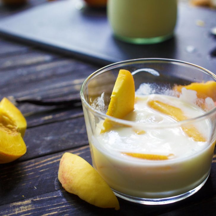 Iaurt de casa cu fructe, vegetal / de post - cu probiotice