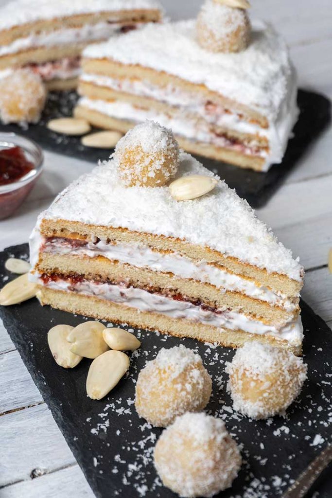 Vegan Raffaello Cake - Coconut/Raspberry Cake - Gourmandelle