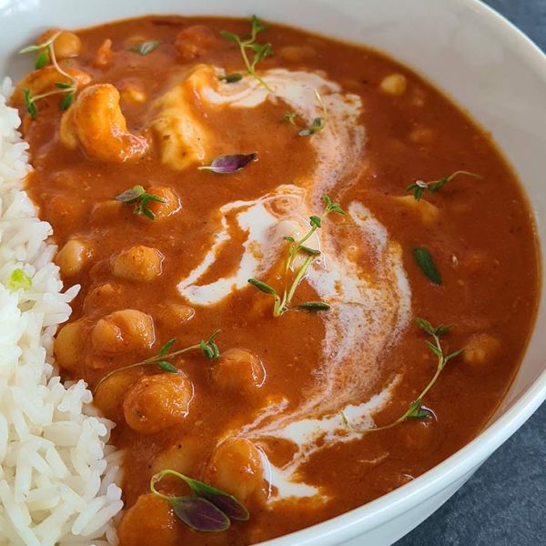 Mancare indiana cu naut in sos de rosii cu lapte de cocos - Gourmandelle