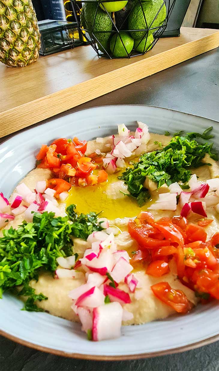 Humus simplu - reteta, trucuri si sfaturi pentru un humus perfect