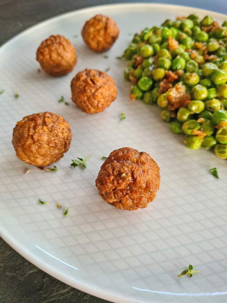 Creamy Green Peas with Crispy Fried Onions | 15-Minute Meal