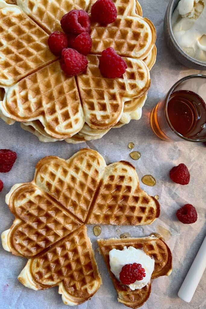 10 Retete de vafe si gofre cu maia ideale pentru micul dejun - Gourmandelle