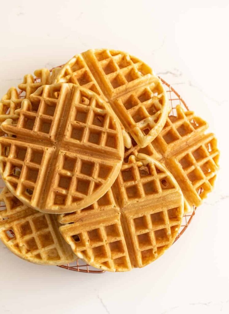 10 Retete de vafe si gofre cu maia ideale pentru micul dejun - Gourmandelle