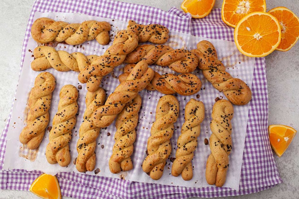 Koulourakia (Greek Easter Cookies)
